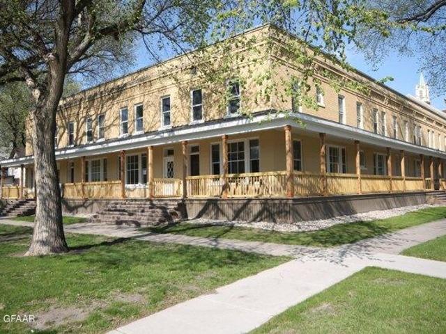 24 bedroom, Grand Forks ND 58201 90476215