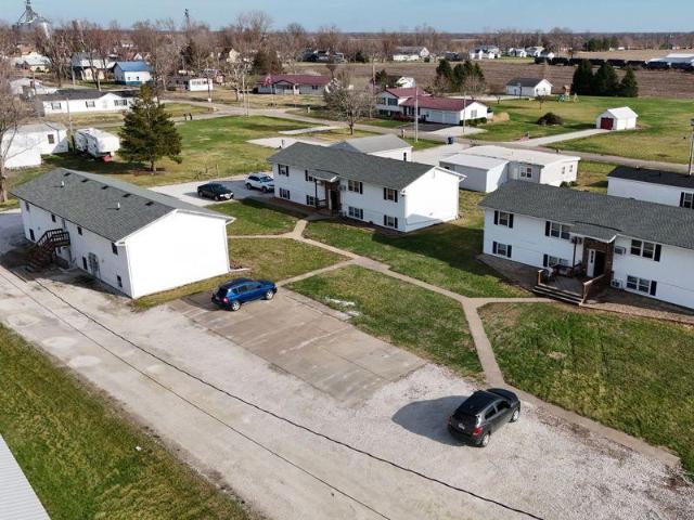 24 bedroom, La Harpe IL 61450 LS100973146