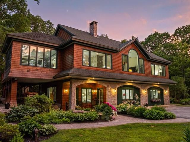 24 Birch Ledge Dr, Bartlett, NH 03838