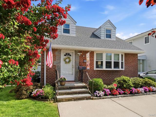 24 Broadmoor Lane