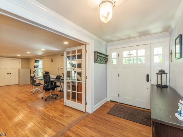 24 Brookvale Rd