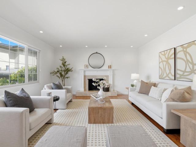 24 Carlsbad Court