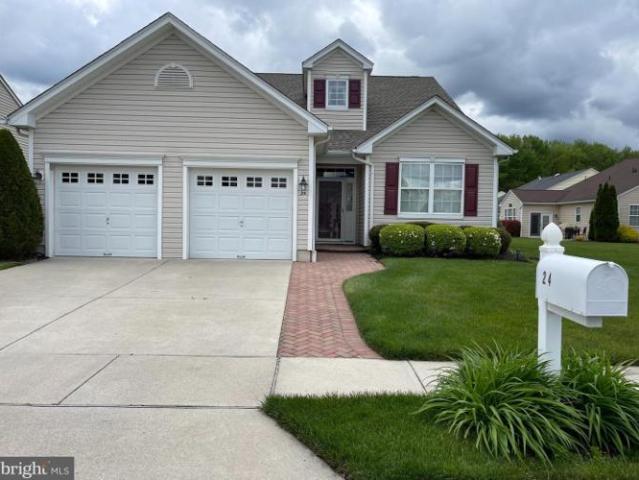 24 Caserta Dr, Sewell, NJ 08080