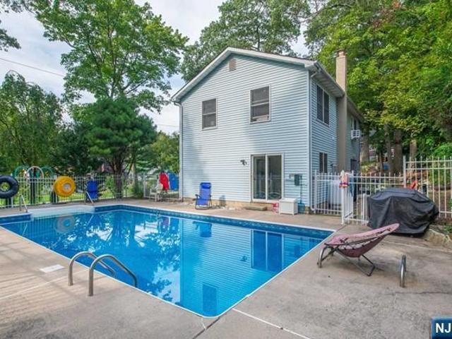 24 Chatham Road