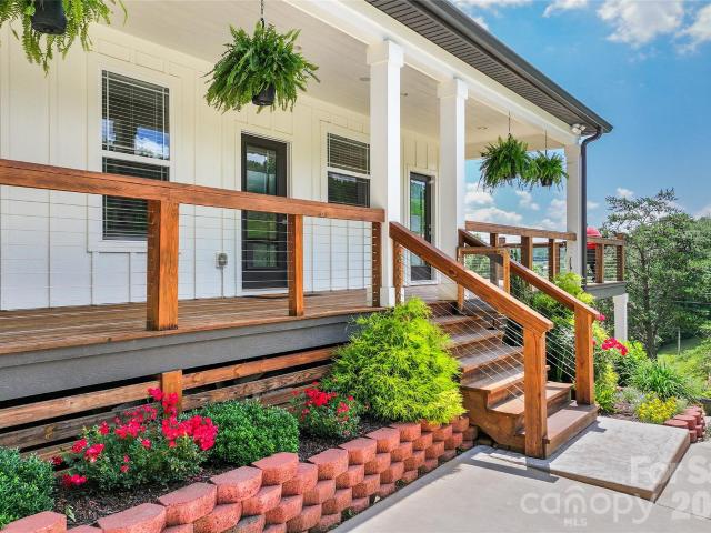 24 Chapel Hill Lane # 40