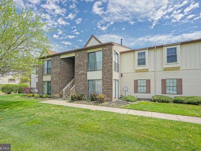 24 Chelsea Ct, Sewell, NJ 08080
