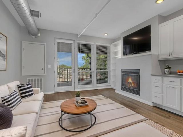 24 College Ave N Apt 305, Saint Joseph, MN 56374