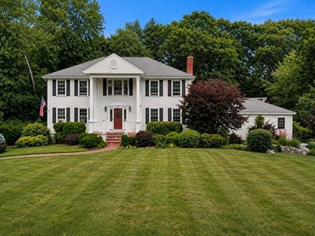 24 Crossbow Ln, North Andover, MA 01845