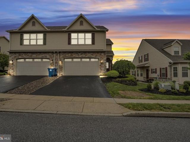 24 Crest Vw, Carlisle, PA 17013