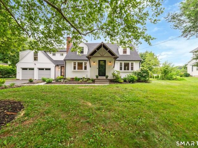 24 Dayton Hill Rd, North Branford, CT 06472