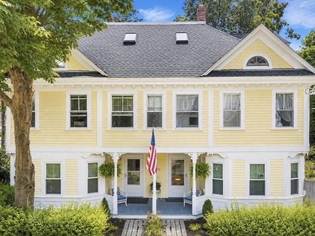 24 Desmond Ave Unit C, Manchester, MA 01944