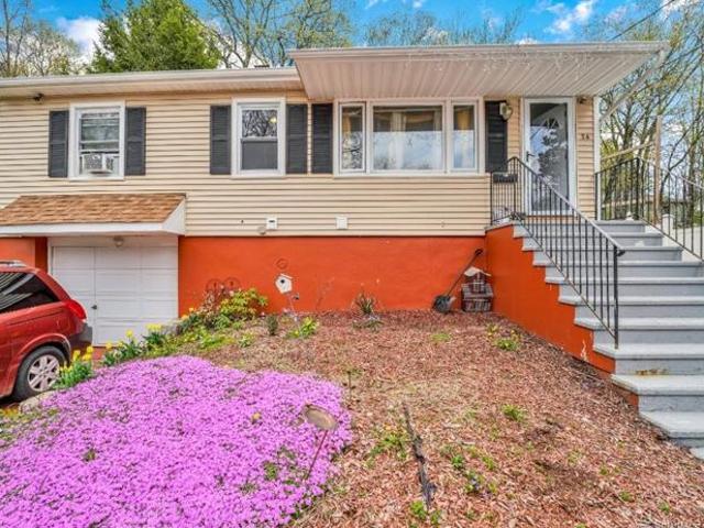 24 Doran St, Waterbury, CT 06704