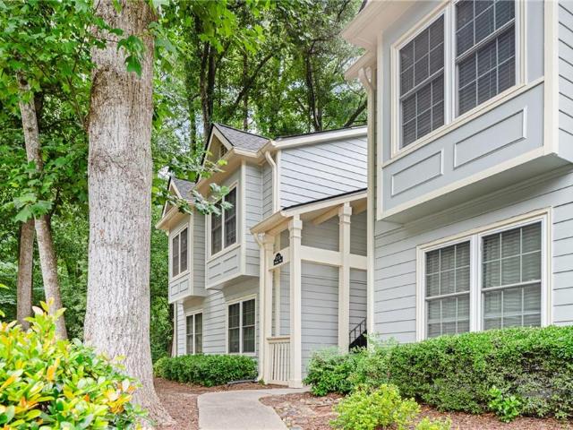 24 Doranne Court SE