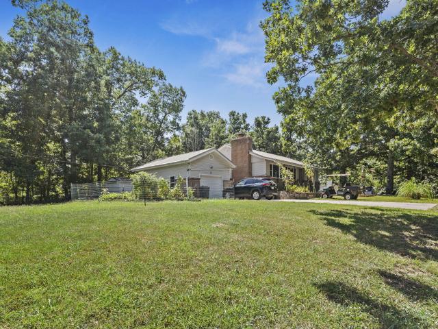 24 Dorsett Lane