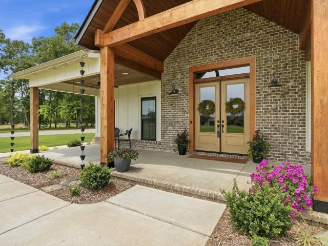 24 Downwind Avenue