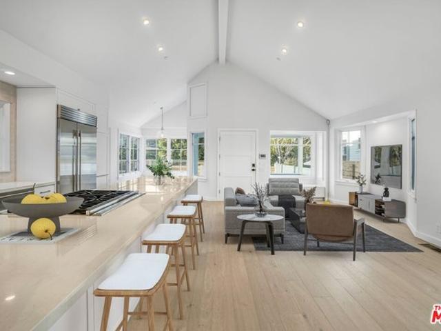24 Dudley Ave, Venice, CA 90291