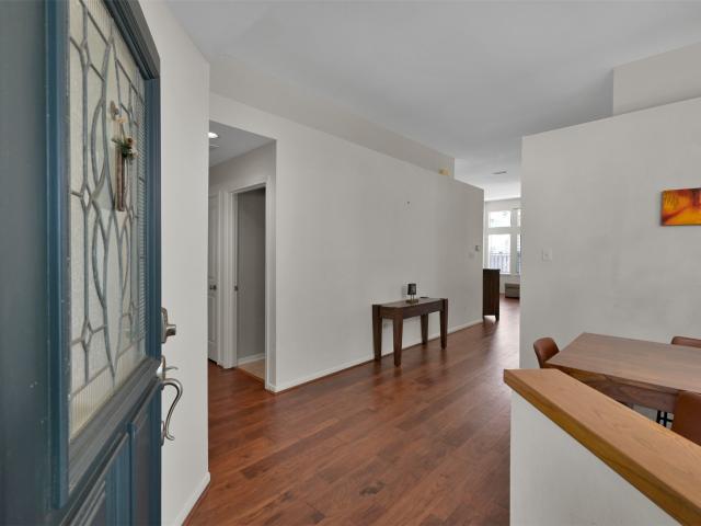 24 E New Avery Place