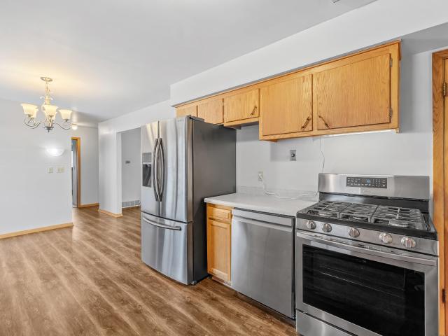 24 E Prospect Ave