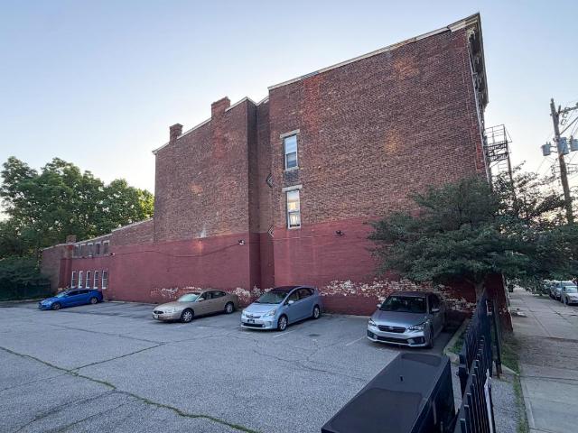 24 E University Avenue