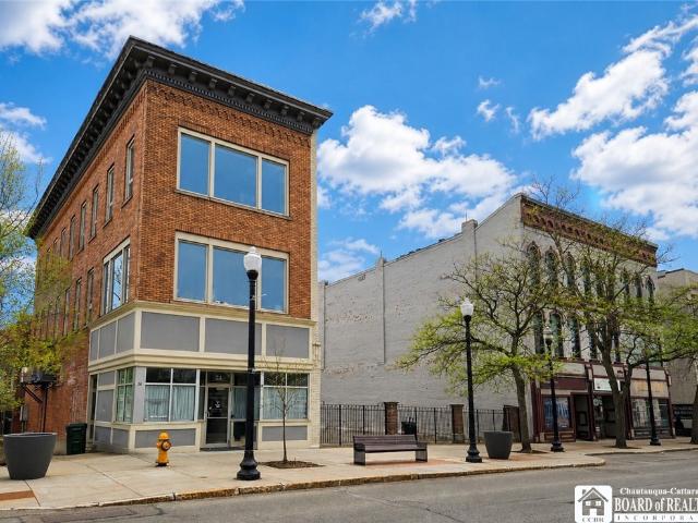 24 E 3rd Street