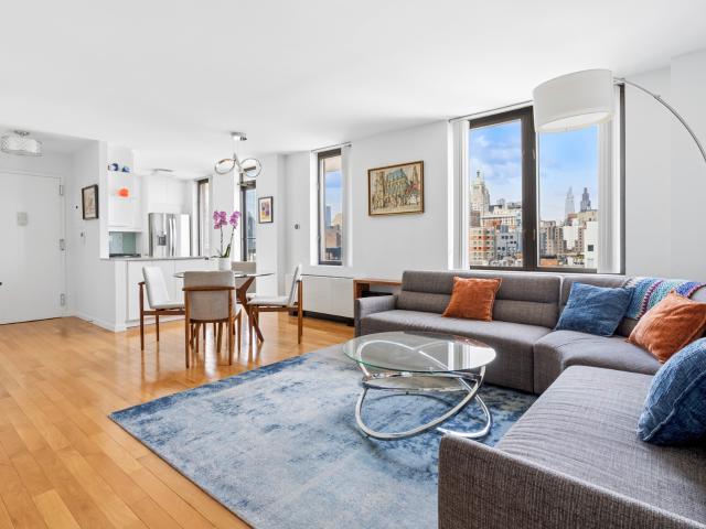 24 E 7TH Street 10B