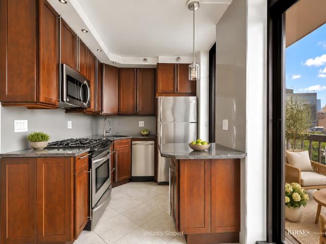24 E 7TH Street 11B