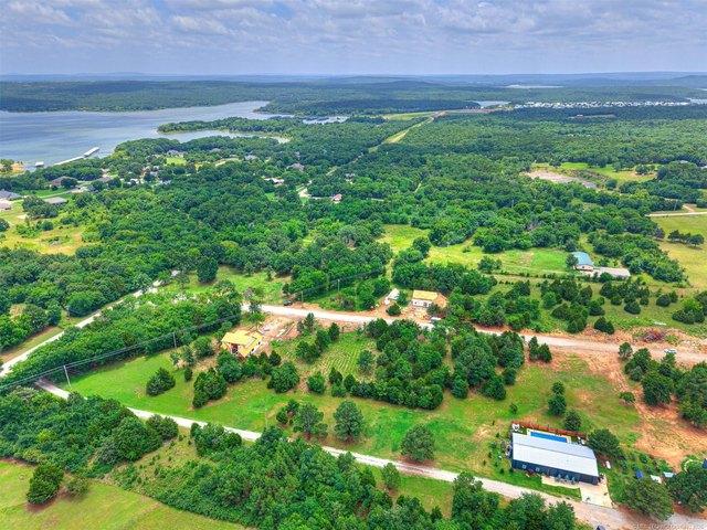 24 Emberlyn Ln, Eufaula, OK 74432