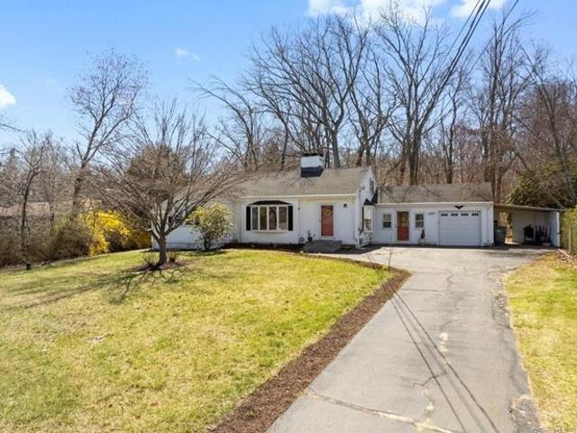 24 Fans Rock Rd, Hamden, CT 06518