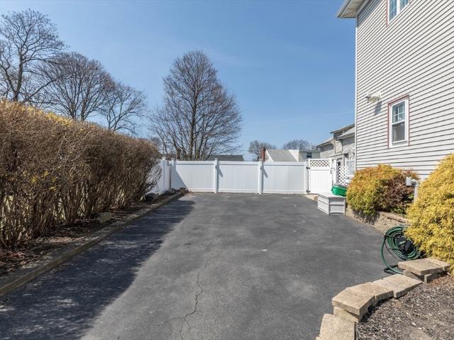 24 Fairview St, Winthrop, MA 02152 | MLS #73503