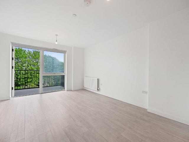 24 Farine Avenue, Hayes, 4 UB3, 1 bed flat to rent, £1,600 pcm | PrimeLocation