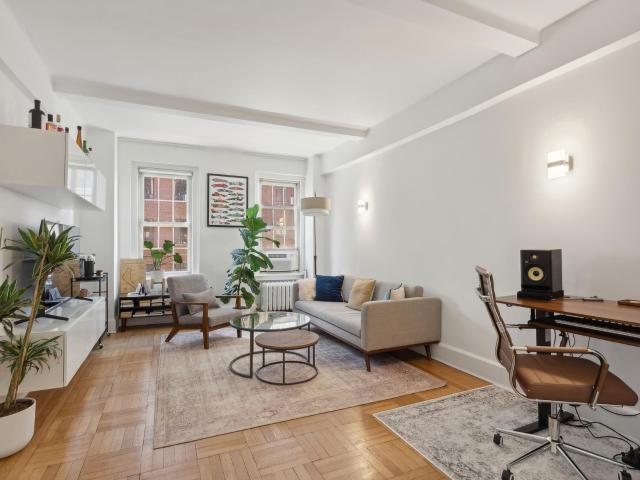 24 Fifth Avenue, New York, NY
