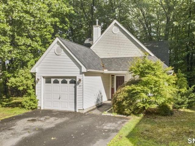24 Fitch Meadow Ln Unit 24, South Windsor, CT 06074