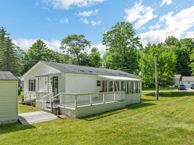 24 Foothills Way