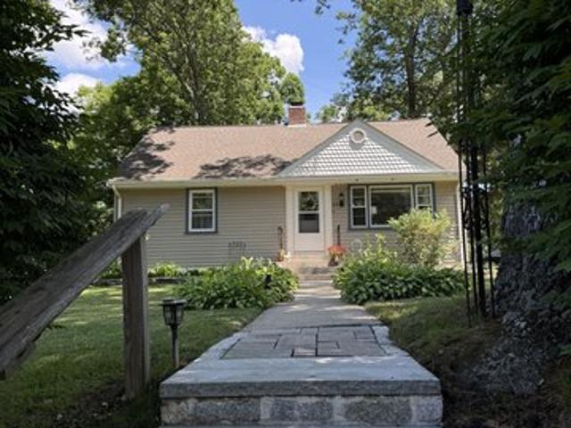 24 Forest Ave, Groton, CT 06355
