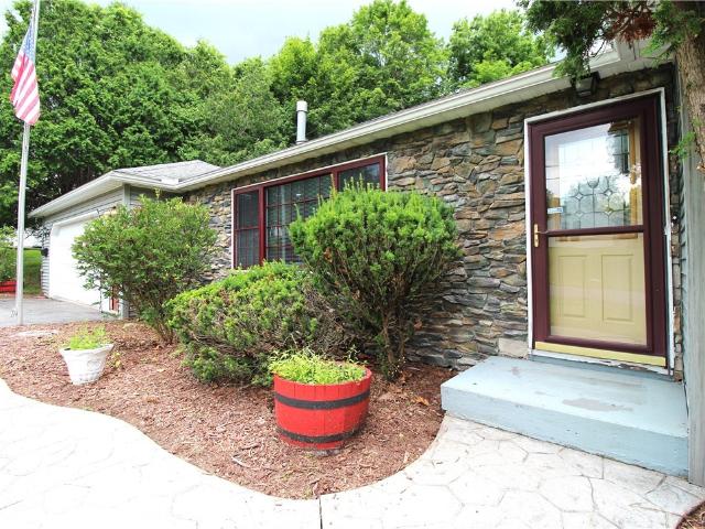 24 Forest Road