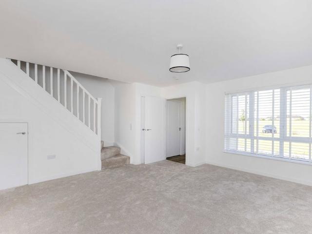 24 Fourdrinier Drive