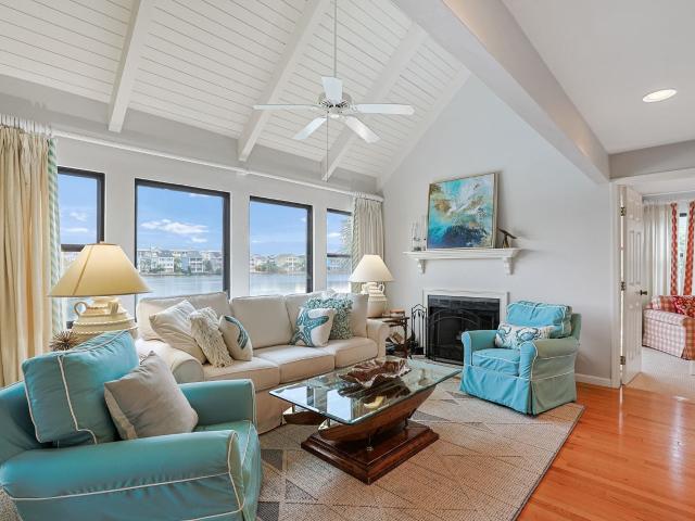 24 Frigate Ct, Pawleys Island, SC 29585 | MLS #2602 | Compass