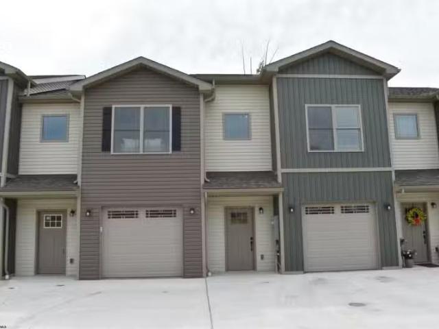 24 GOLIATH DR # 3, SHINNSTON, WV 26431 Condo/Townhome For Sale.