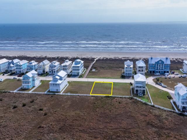 24 Grand Beach Blvd, Galveston, TX 77550 | MLS #62721
