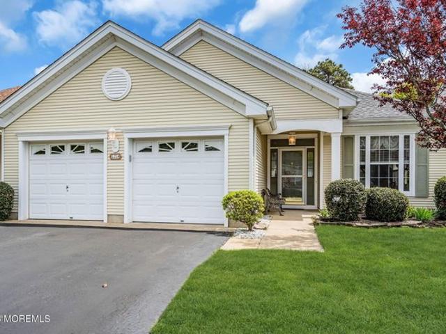 24 Greensprings Dr, Lakewood, NJ 08701