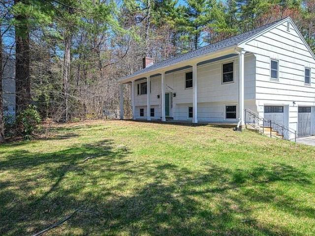 24 Hampton Falls Road, Exeter, NH 03833