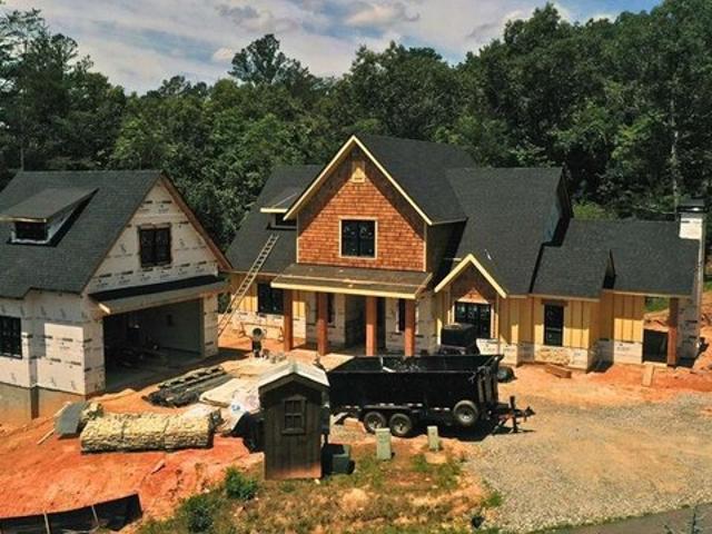24 Hardwood Ct, Mineral Bluff, GA 30559