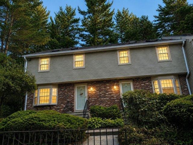 24 Hilltop Ln Unit 24, Easton, MA 02375