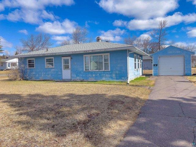 24 Horn Blvd, Silver Bay, MN 55614