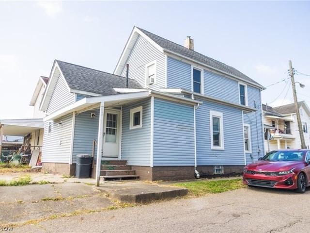 24 Houston St SW, Massillon, OH 44647