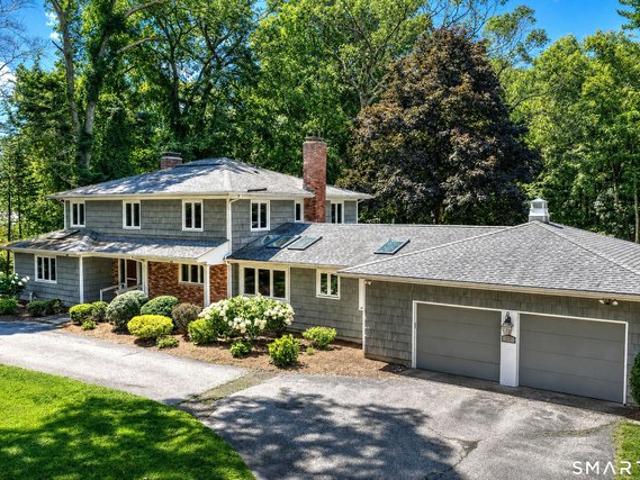24 Inverness Rd, Trumbull, CT 06611
