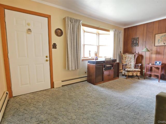 24 Island Boulevard