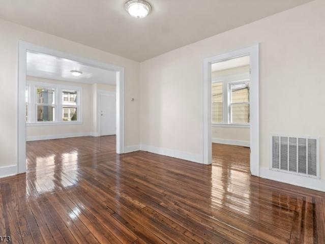 24 Irving Ave