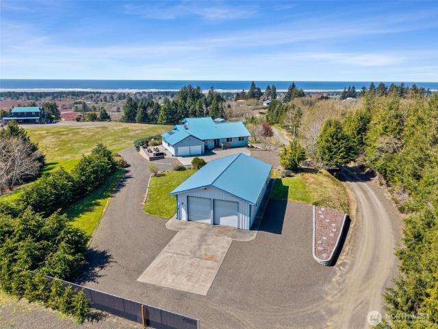24 Jacalyn Lane