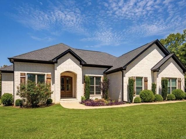 24 Johnny Dr, Greenbrier, AR 72058
